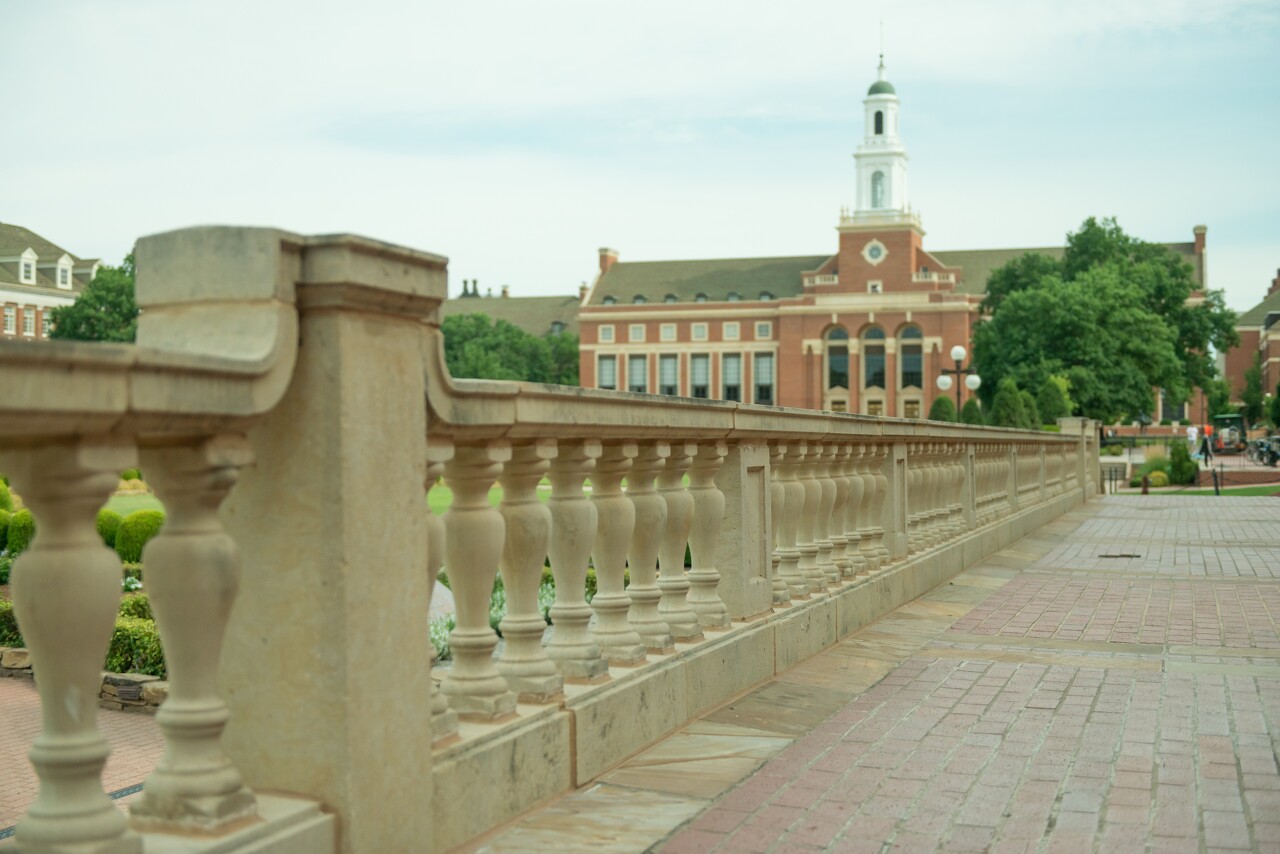 OSU Campus / Edmon Low Library | CAS Photo Gallery
